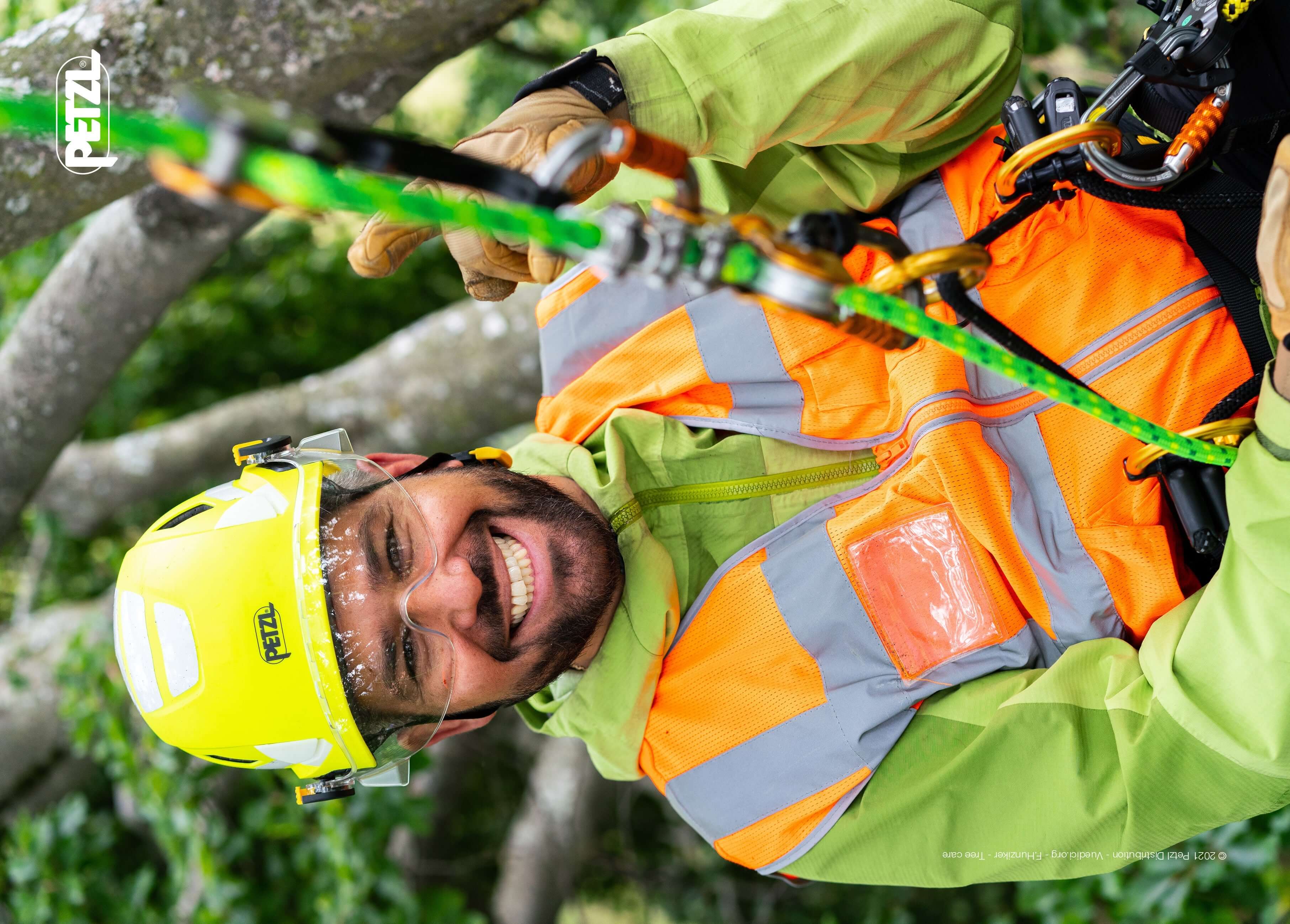 Buy Petzl Helmets for Arborists & Climbers | Fast UK Delivery